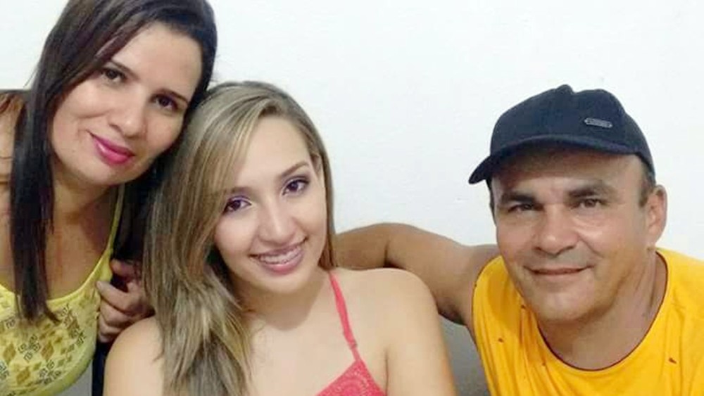 Thamires e a família - Ciberia