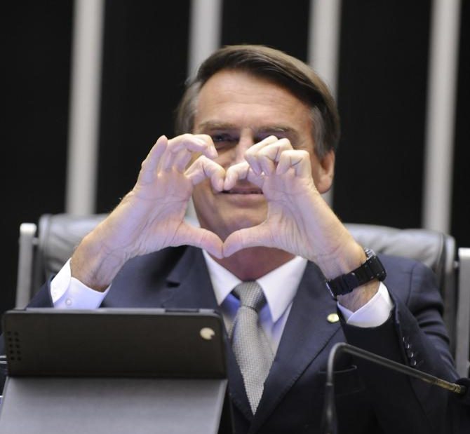 Reprovação A Bolsonaro Bate Recorde Indica Datafolha Ciberia